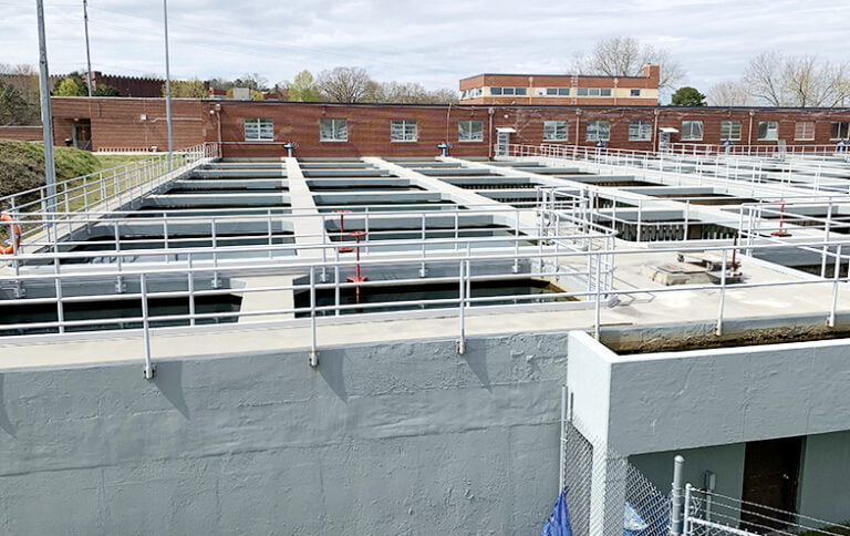 Xypex FCM 80: Seals Construction Joints, Repairs Concrete Cracks